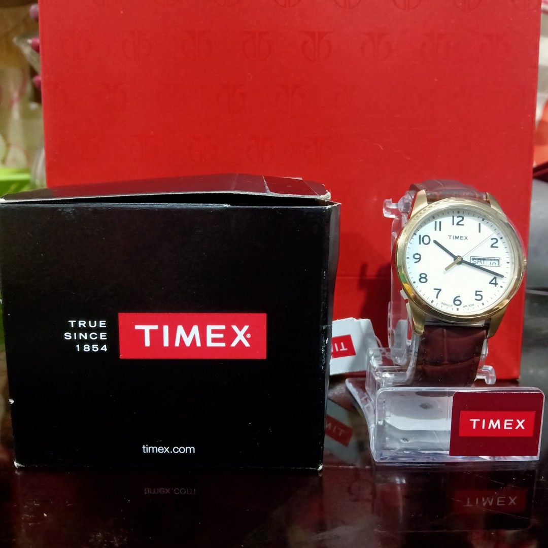 Timex Easy Reader Day-Date 35mm Leather Band (Indiglo), Men's Fashion ...