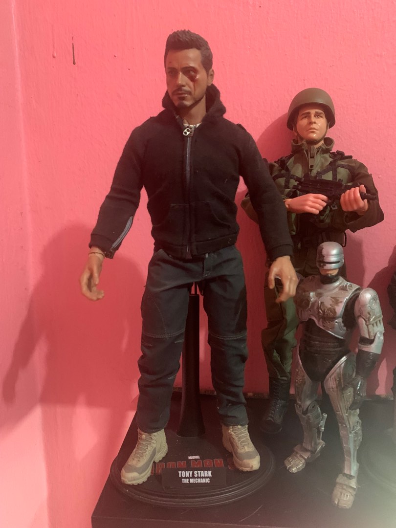 Tony Stark:The Mechanic Hot Toys, Hobbies & Toys, Toys & Games on Carousell