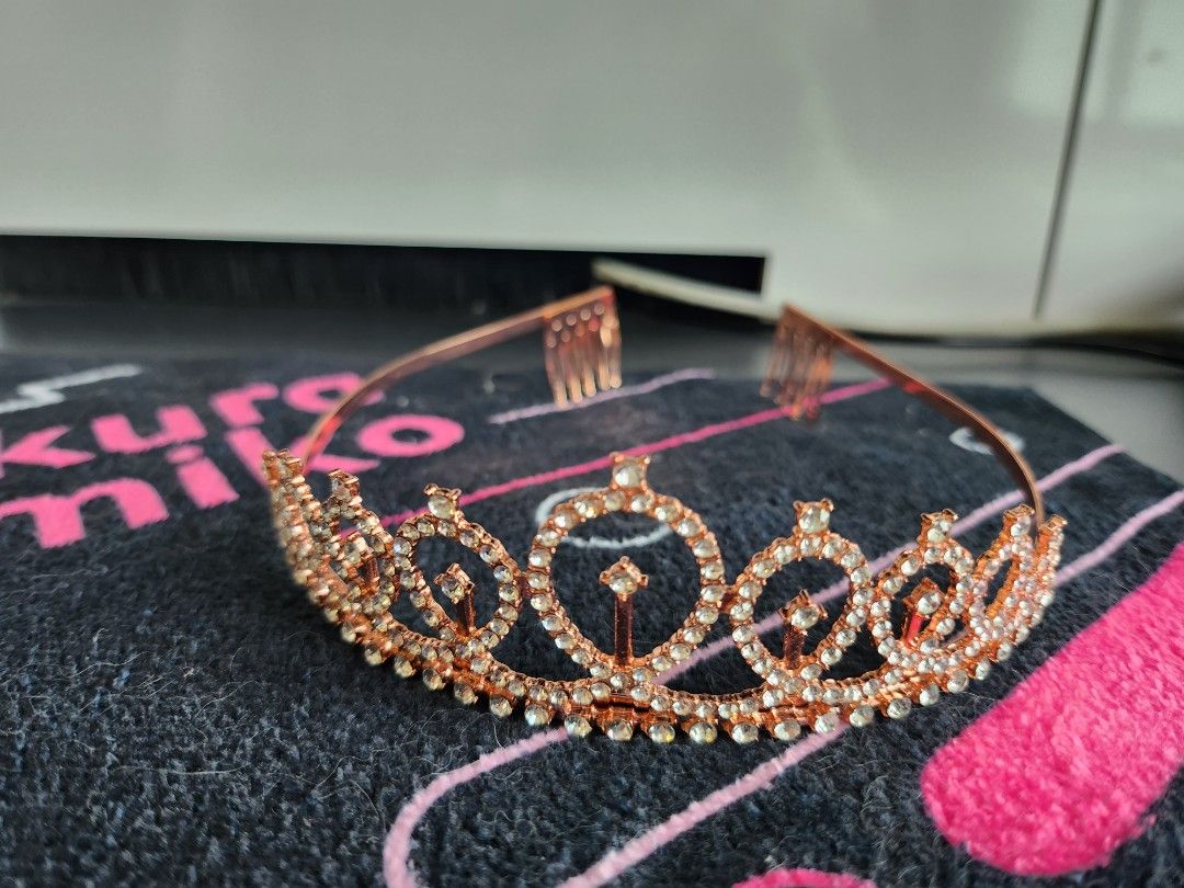 Rose Gold Plastic Tiara, Women's Fashion, Jewelry & Organisers, Body ...