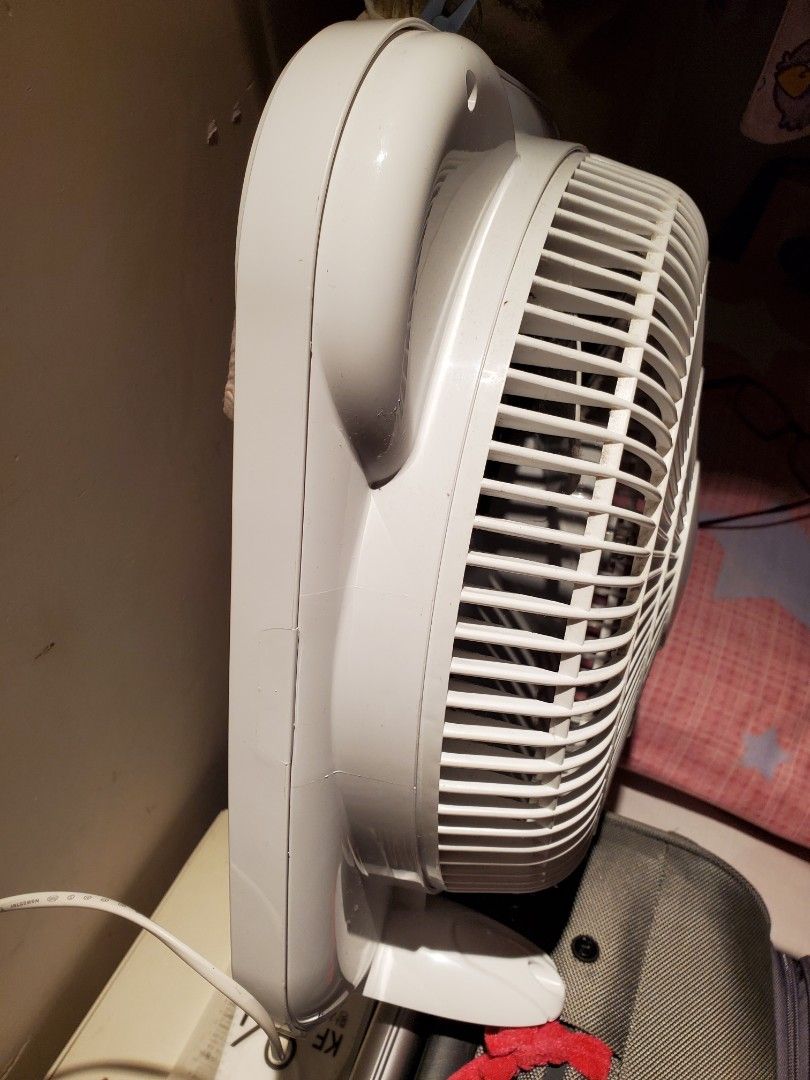 清屋平賣 快閃！TOSOT Circulating Fan - 大松牌 12” 鴻運扇, 傢俬＆家居, 燈飾及風扇, 風扇 - Carousell