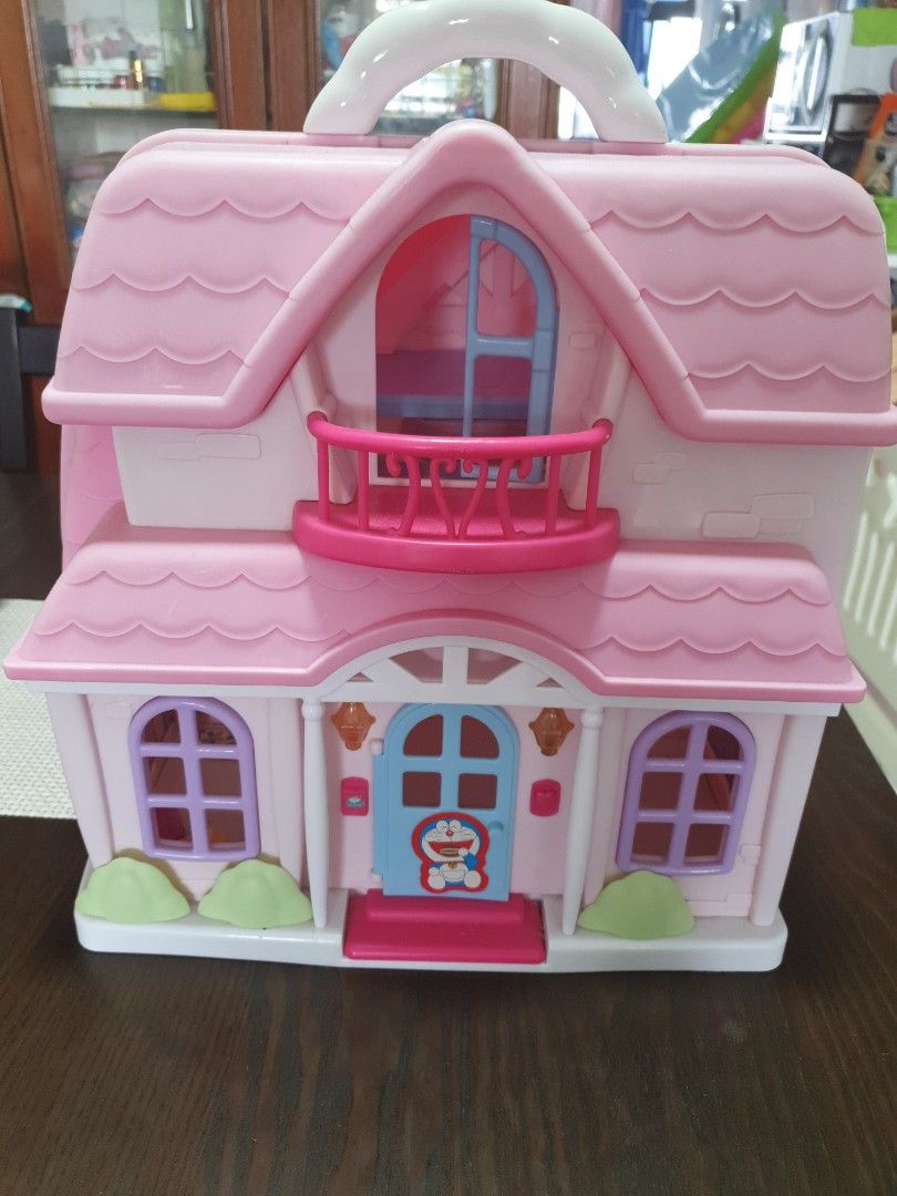 TOYS R US Doll House, Hobbies & Toys, Toys & Games on Carousell
