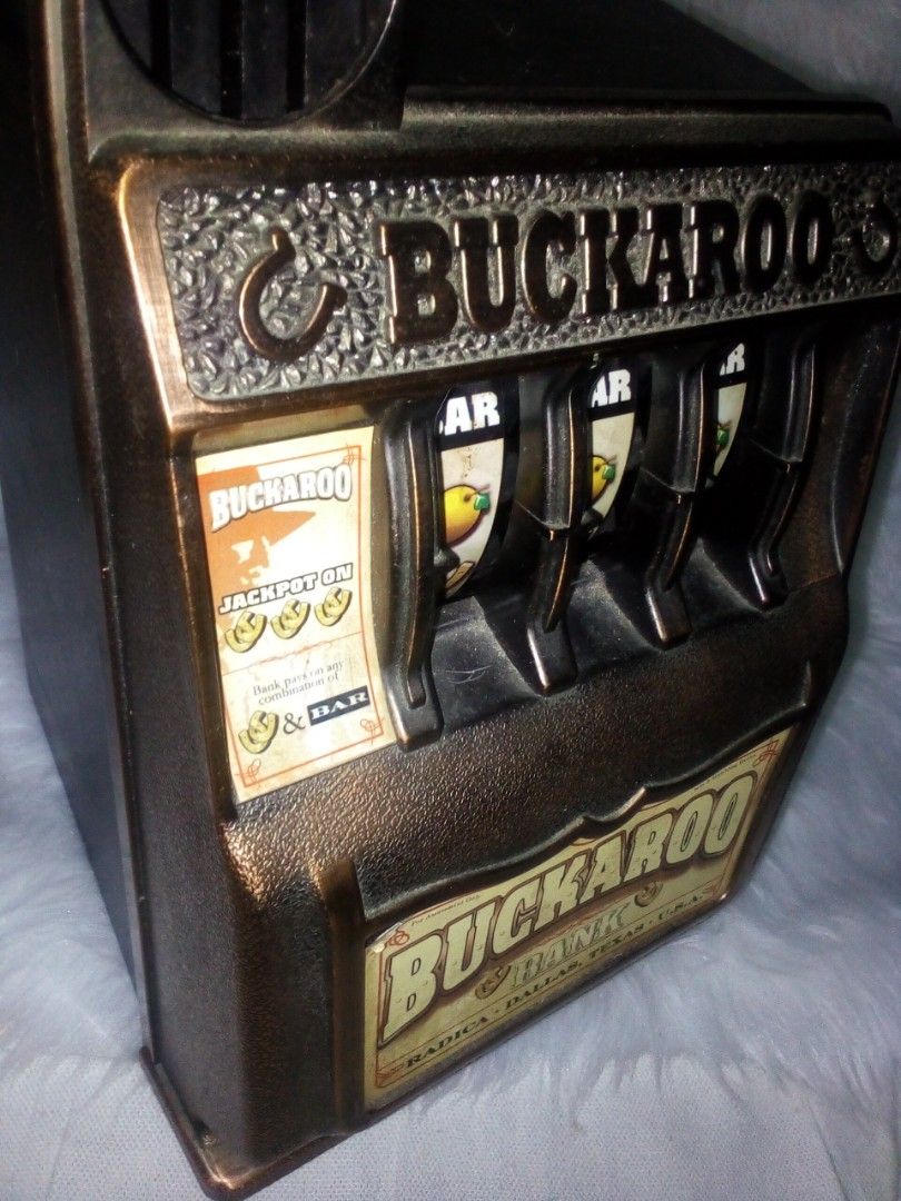 VINTAGE 1990's BUCKAROO SLOT MACHINE, Hobbies & Toys, Memorabilia ...