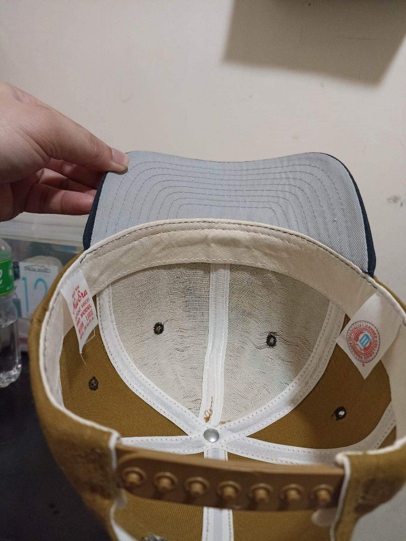 Vintage cap University of Connecticut new era pro, Men's Fashion, Watches & Accessories, Caps ...