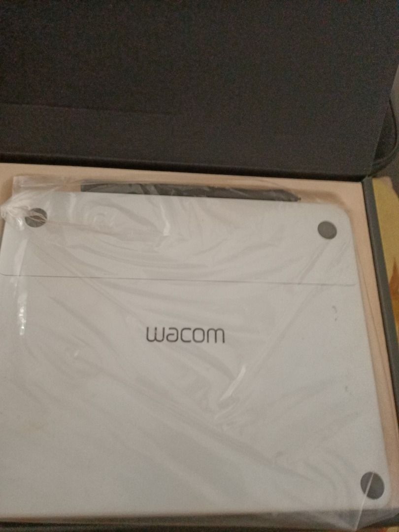 Wacom Intuos Draw - Creative Pen Tablet, Computers & Tech, Parts & Accessories, Other ...