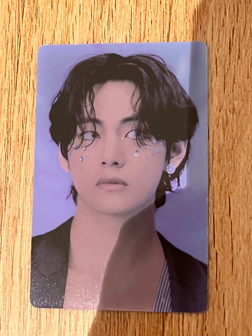 FREE BTS V Taehyung photocard pc KPOP lomo, Hobbies & Toys, Memorabilia & Collectibles, K-Wave ...