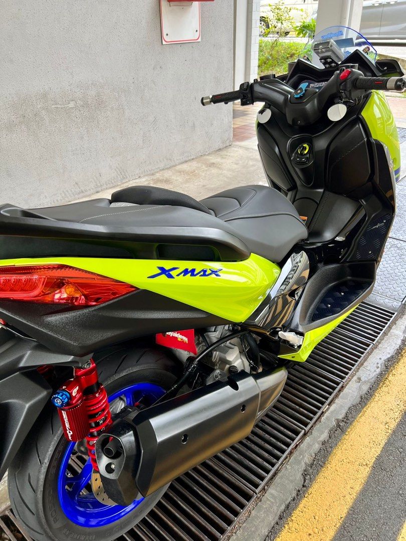 Xmax Coverset lime green . New original Coverset +aikka repaint. The ...