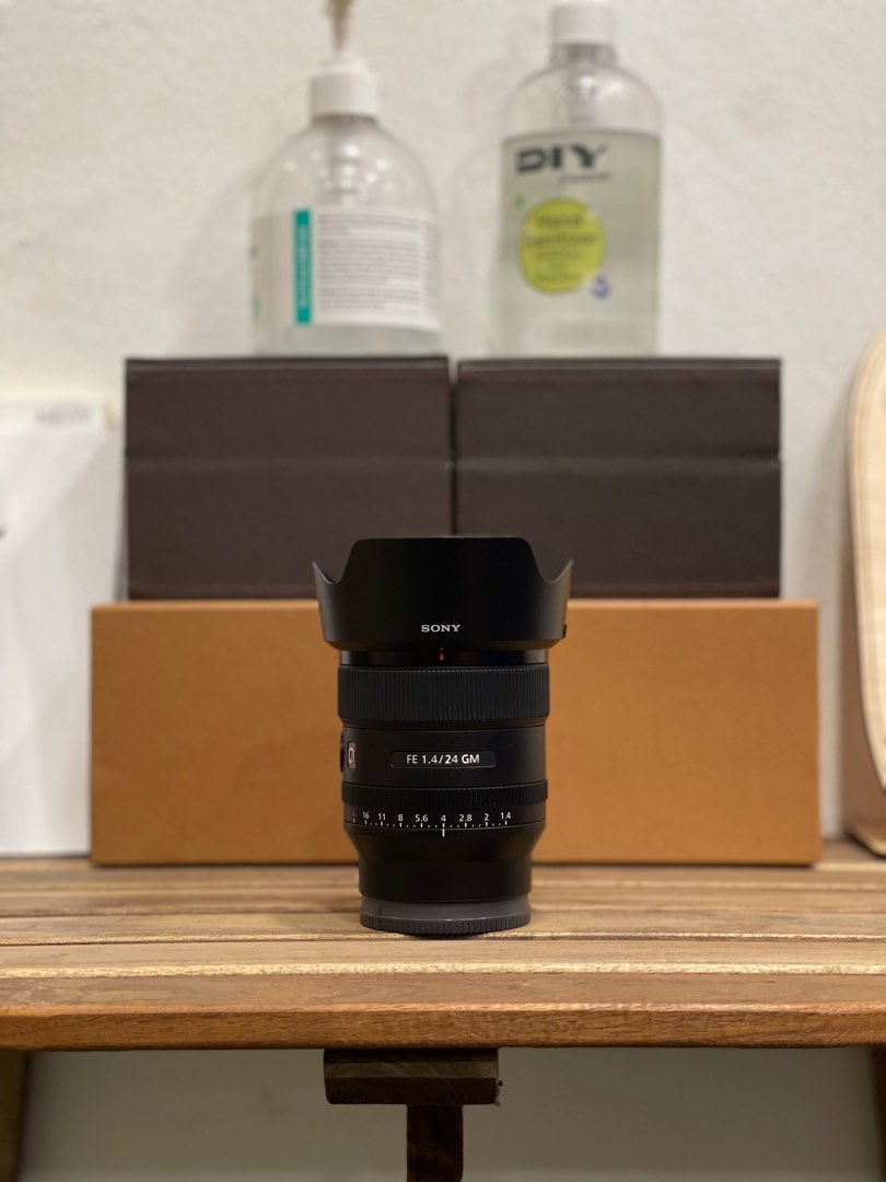 24mm f1.4 Gmaster Sony, Photography, Lens & Kits on Carousell