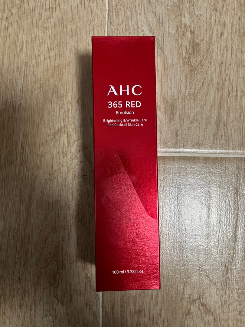 全新 AHC 365 RED emulsion 紅韵煥顏乳液 100毫升, 美容＆化妝品, 健康及美容 - 皮膚護理, 面部 - 面部護理 - Carousell