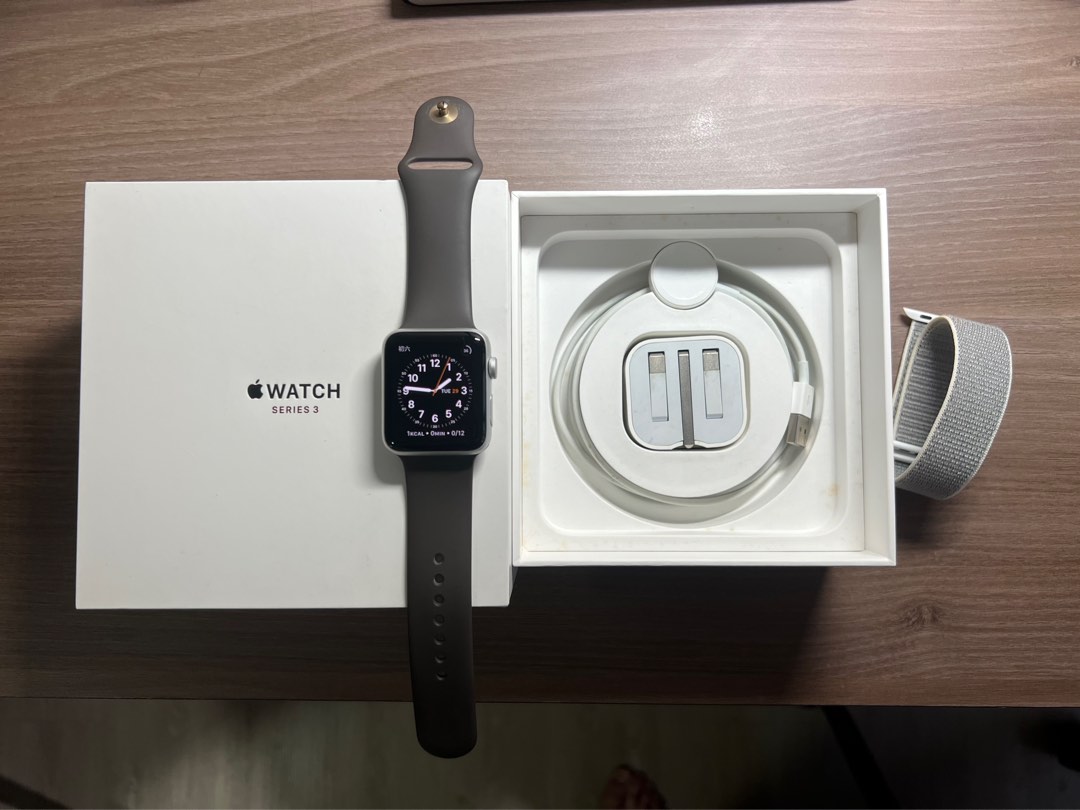 Apple watch, Mobile Phones & Gadgets, Wearables & Smart Watches on ...