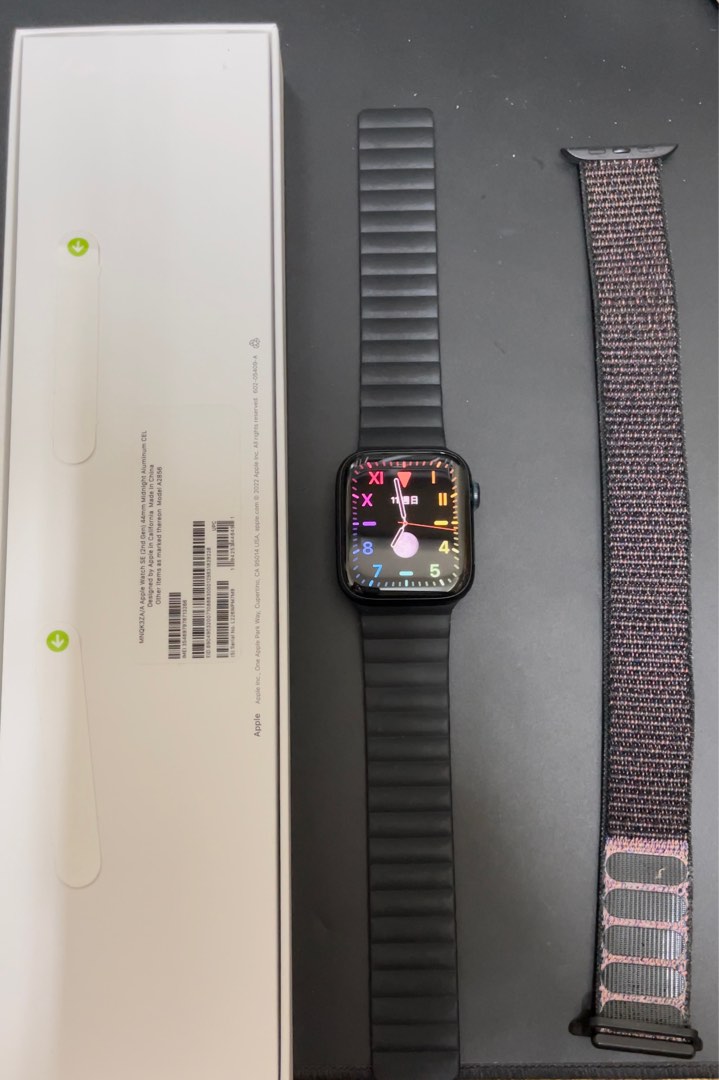 Apple Watch SE2 44mm 黑色 Midnight Aluminum CEL （GPS+流動網絡）, 手提電話, 智能穿戴裝置及智能手錶 - Carousell