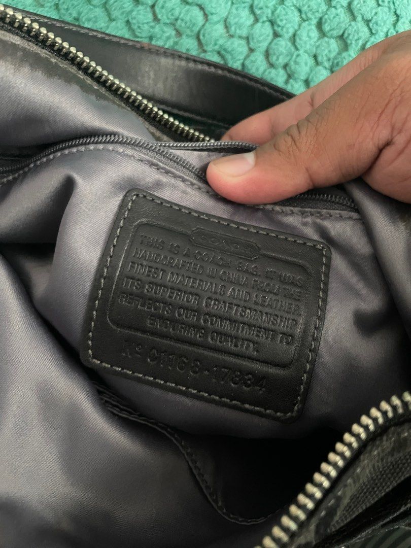 Authentic Coach Signature Shoulder Bag, Luxury, Bags & Wallets on Carousell