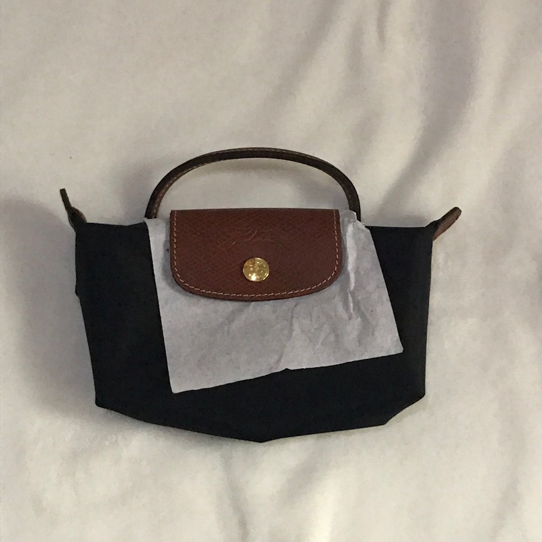 AUTHENTIC LONGCHAMP COSMETIC POUCH WITH HANDLE, Luxury, Bags & Wallets ...