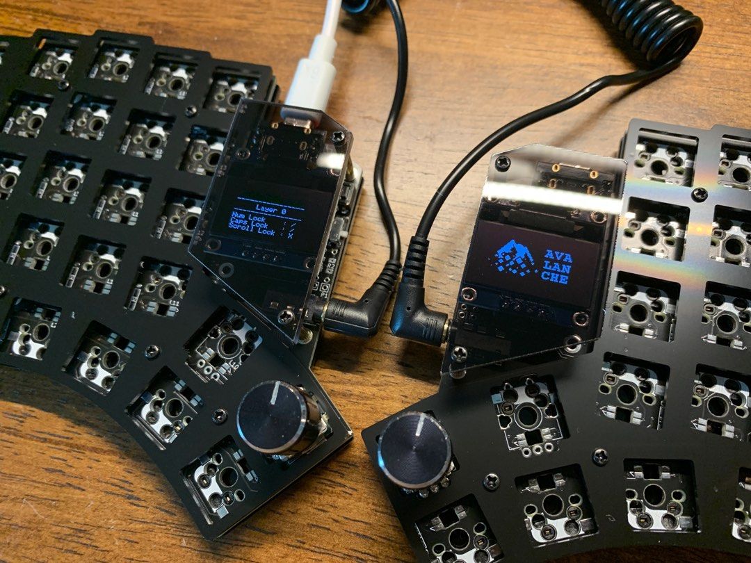 Avalanche Pom split keyboard, Computers & Tech, Parts & Accessories ...