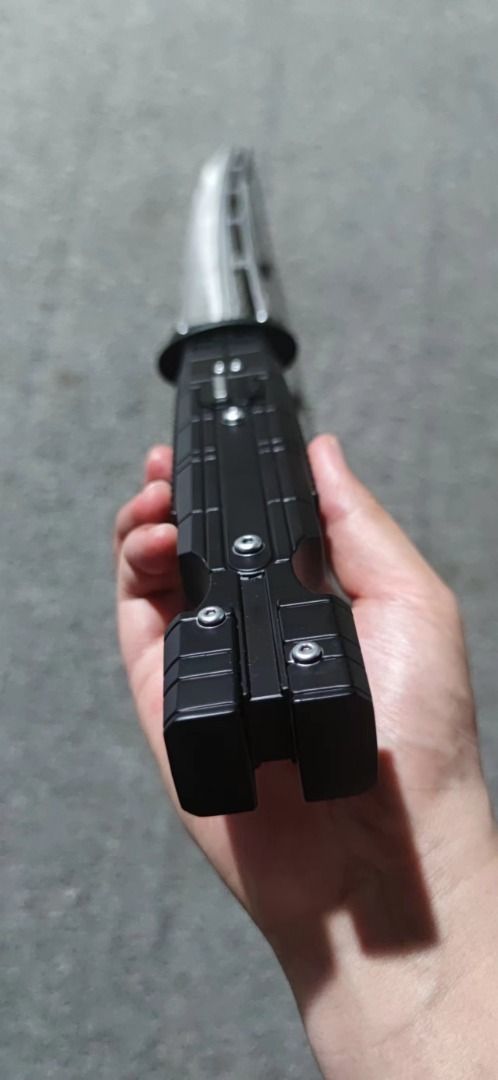 Avengers Hawkeye : Ronin Blade (Comes with Acrylic Display Shelf ...