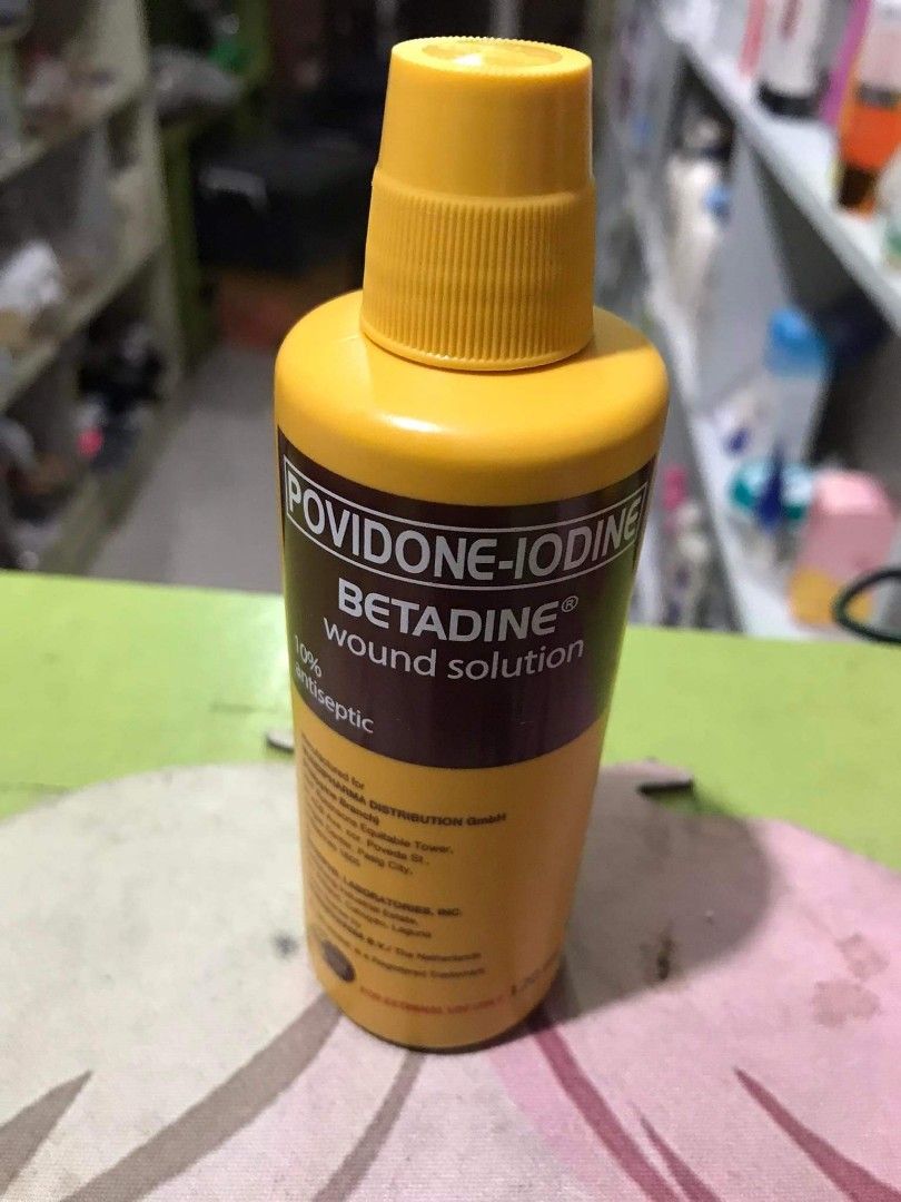 BETADINE Povidone Iodine 10% Wound Solution 120mL, Health & Nutrition ...