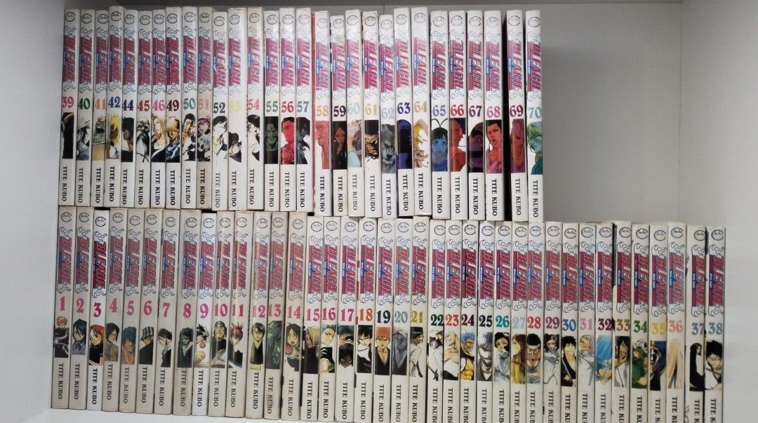 Bleach manga volume 1-70 comics house, Hobbies & Toys, Books ...