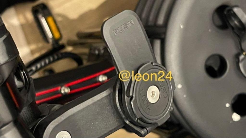 BNIB Quad Lock Quadlock Lever Mount (Black), Motorcycles, Motorcycle ...