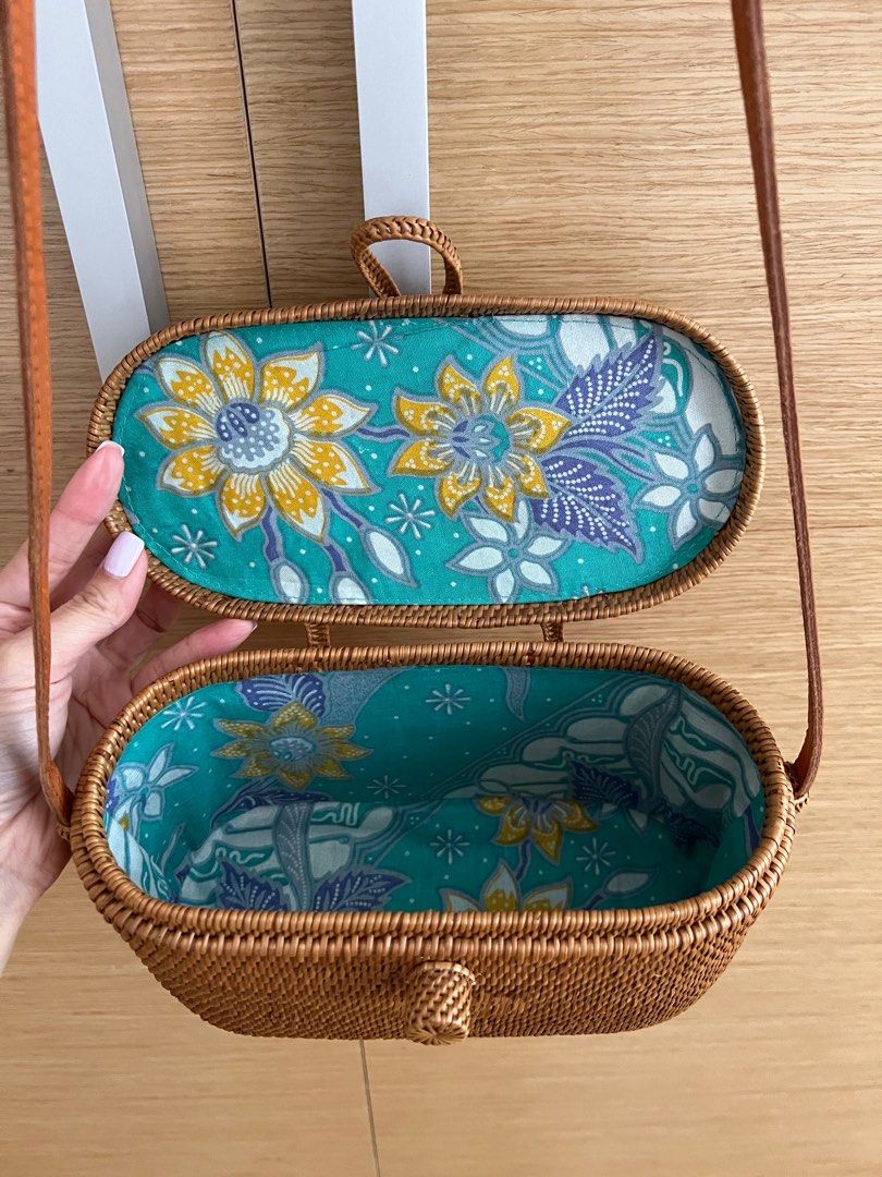 Brand new Bali box bag, Women's Fashion, Bags & Wallets, Cross-body ...