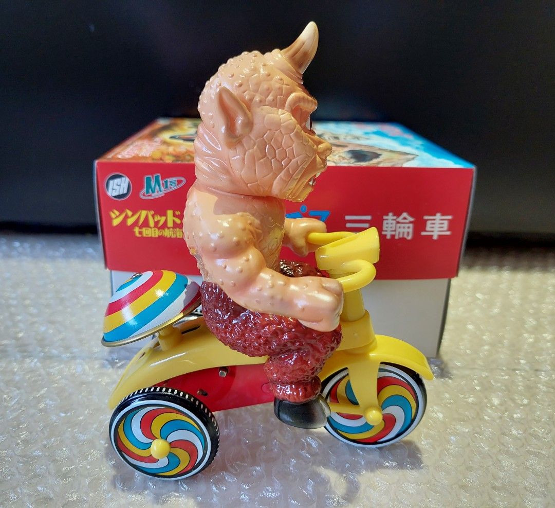 Bullmark M1 獨眼百人 怪獸 Cyclop 上鏈三輪車The 7th Voyage of Sinbad Sofubi 搪膠公仔, 興趣及遊戲, 玩具 & 遊戲類 - Carousell