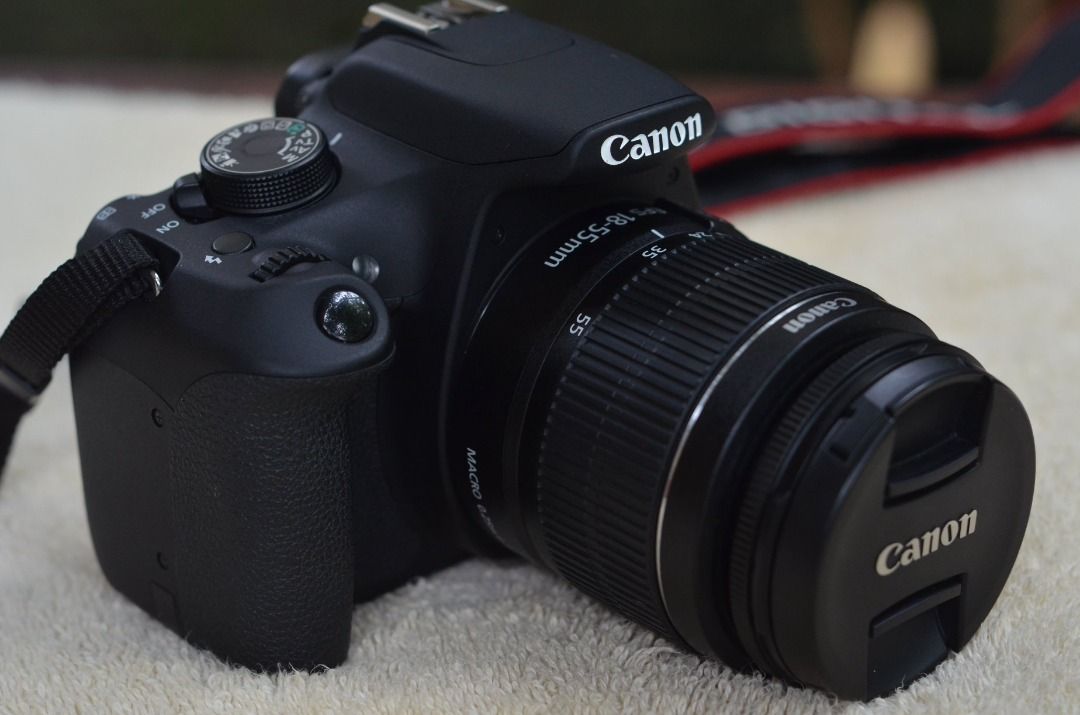 Canon EOS 1200D - Complete package - Less than 1k Shutter count ...