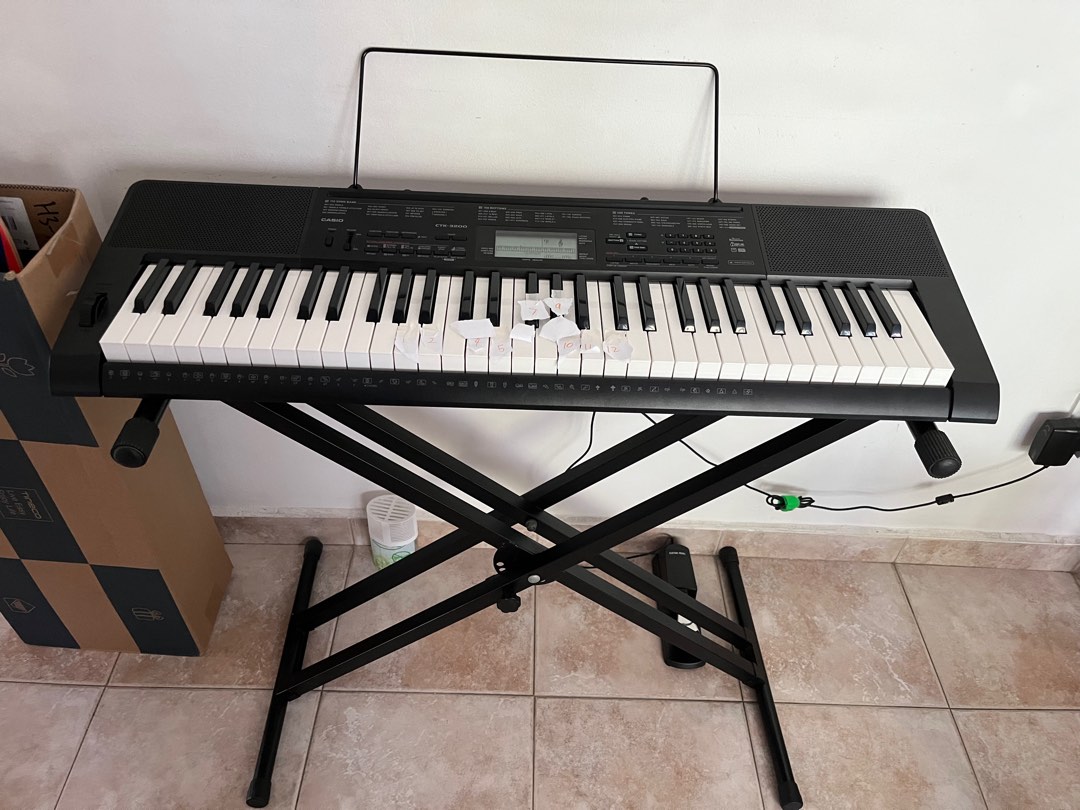 Casio Keyboard CTK 3200, Hobbies & Toys, Music & Media, Musical ...