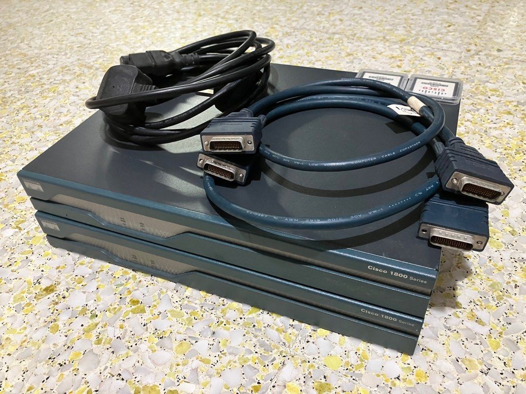 Cisco 1841 Router, 2x WIC1T, Serial Cable, 128mb compact flash upgrade ...