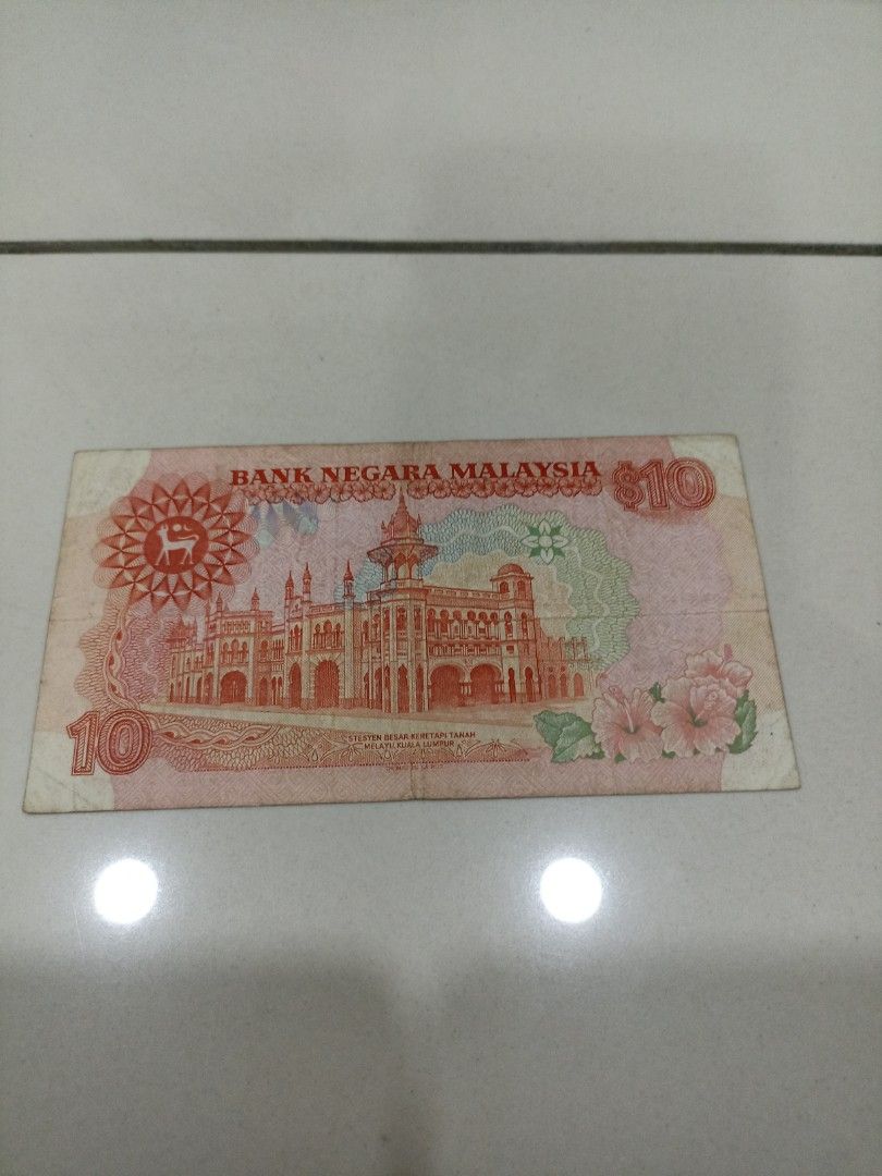 duit Lama Malaysia Rm10 Siri 5, Hobbies & Toys, Collectibles & Memorabilia, Currency on Carousell
