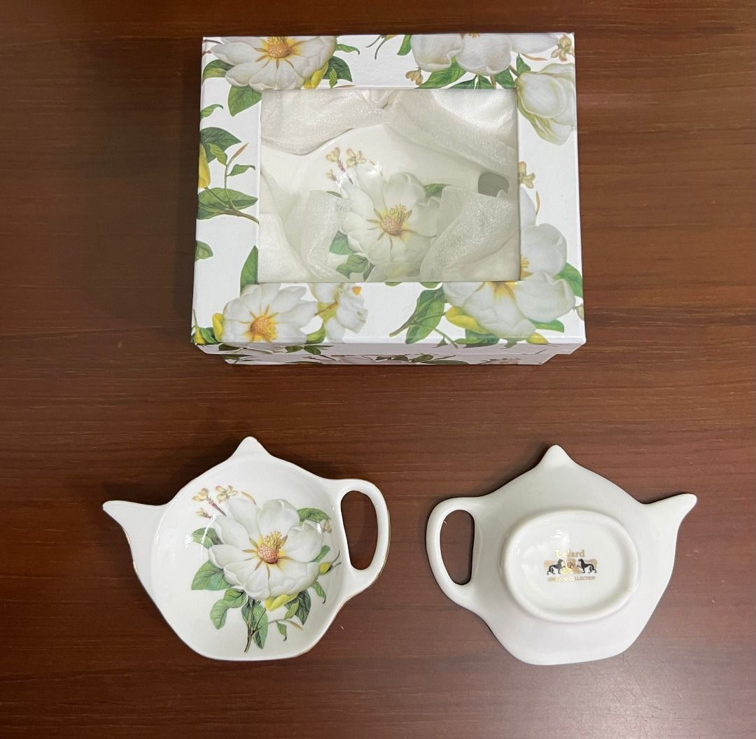Lefard England Collection Porcelain Teapot-shaped Teabag holder ...
