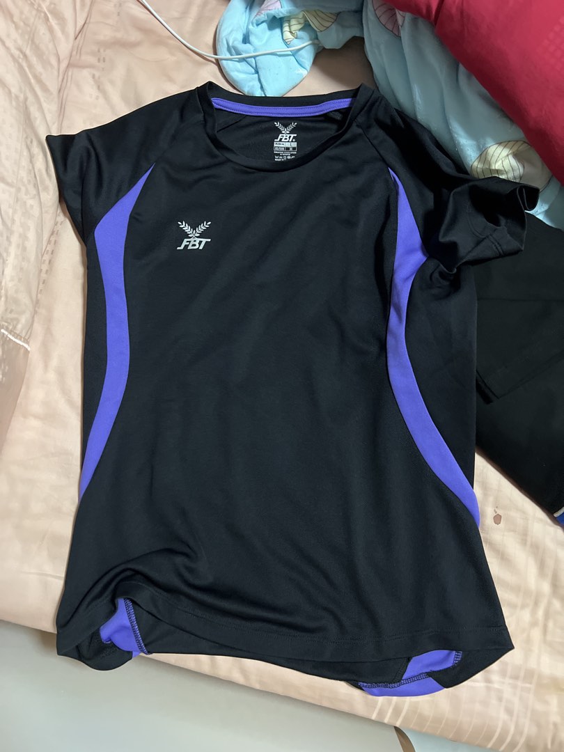 Fbt top, Men's Fashion, Activewear on Carousell