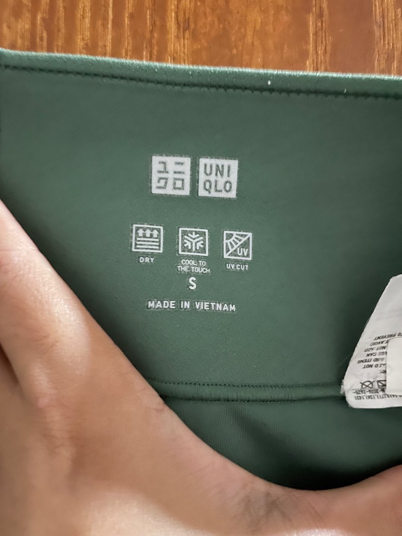 Green Uniqlo Leggings, Women's Fashion, Activewear on Carousell