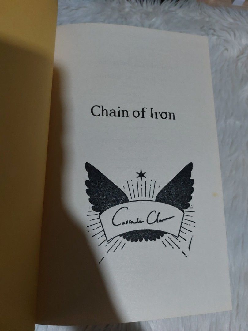 Hardcover - Chain of Iron by Cassandra Clare (Waterstones Rune Edition ...