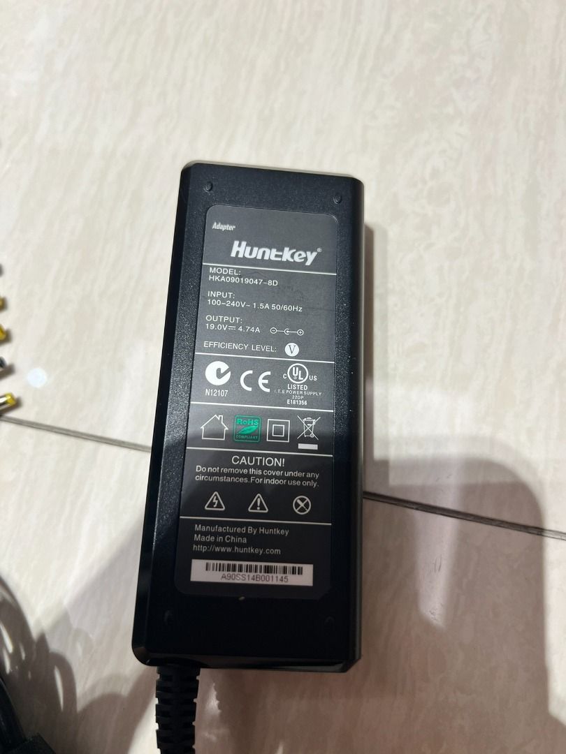 Huntkey Universal Charger, Computers & Tech, Laptops & Notebooks on Carousell