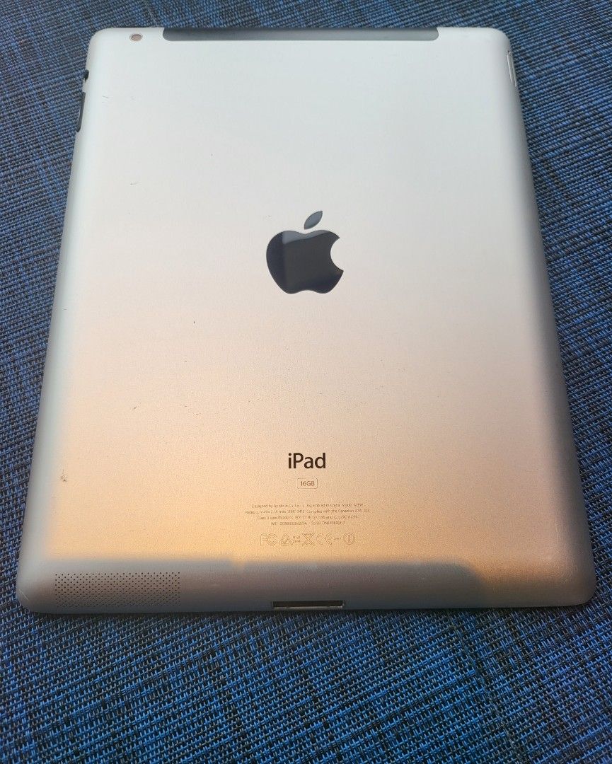 Ipad 2nd Gen with Sim | 16Gb | Model A1396, Mobile Phones & Gadgets ...