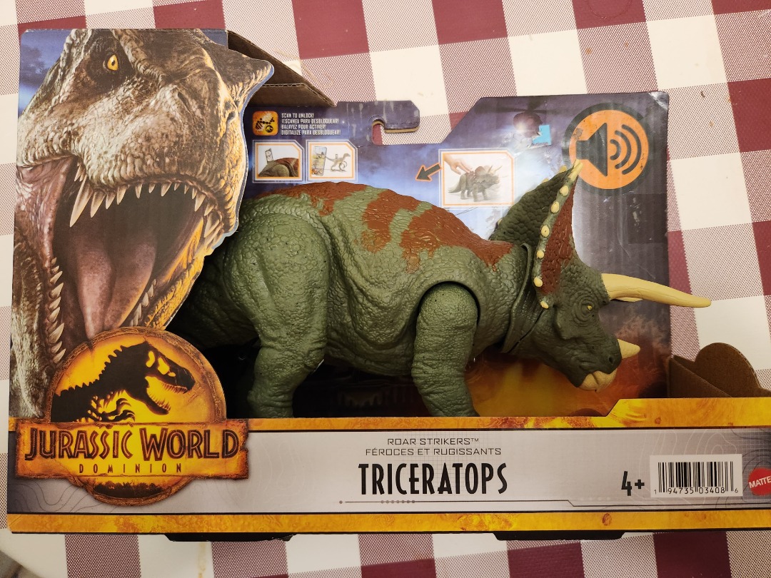 Jurassic World Triceratops and Stegosaurus, Hobbies & Toys, Toys ...
