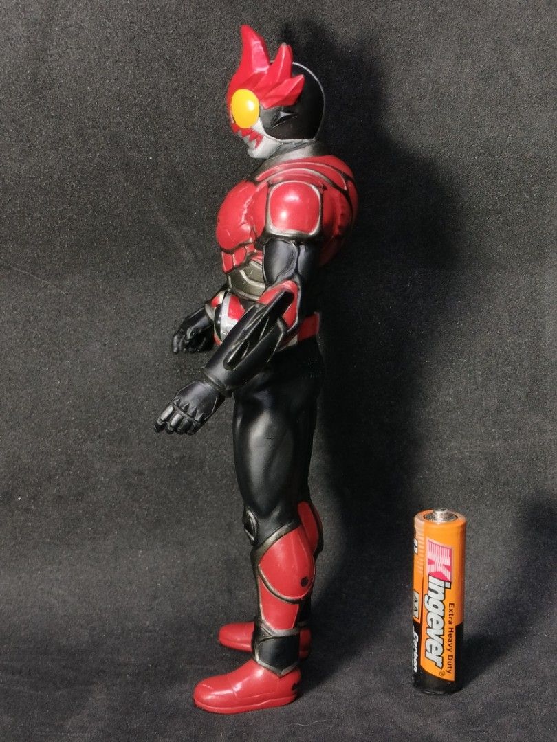 KAMEN RIDER AGITO BURNING FORM 1 BANDAI 2001, Hobbies & Toys, Toys ...