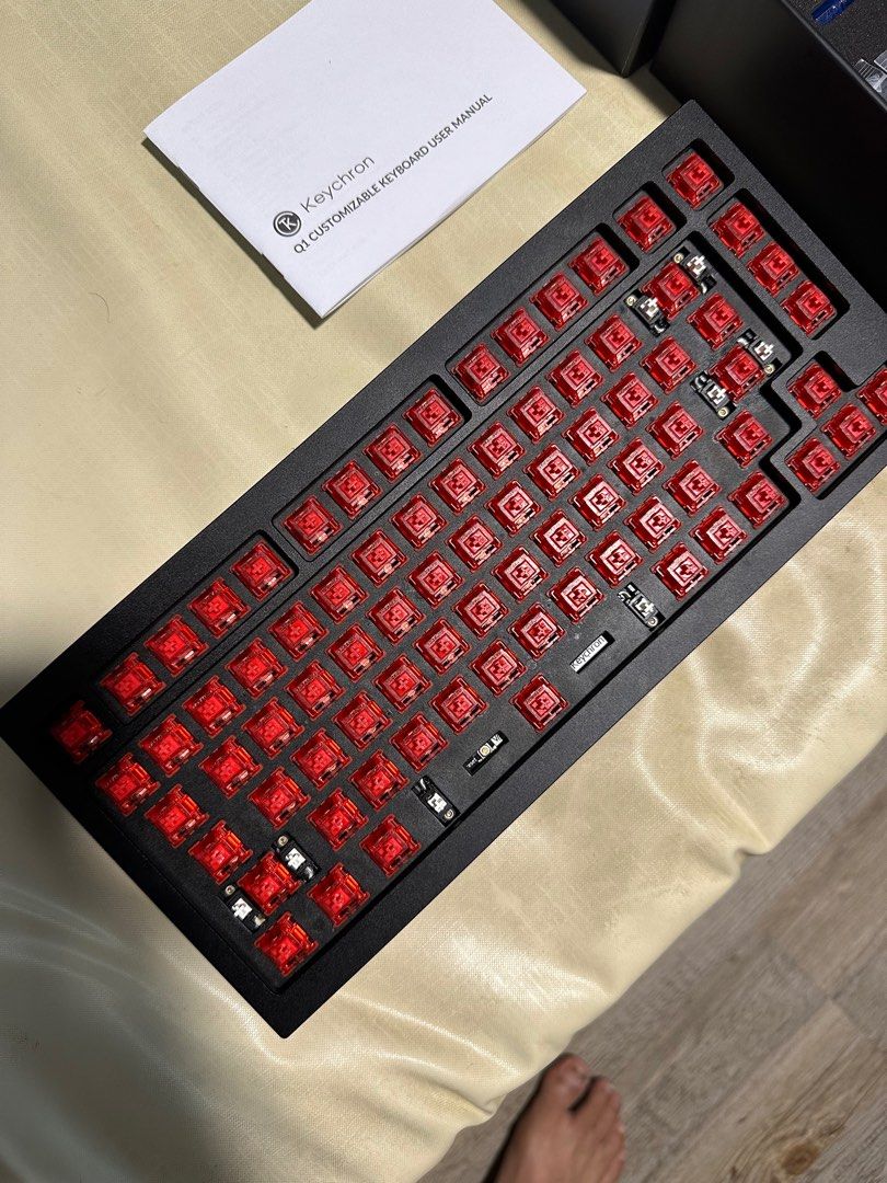 Keychron Q1 V1 - Fully Assembled but Ribbon Cable Issues, Computers ...