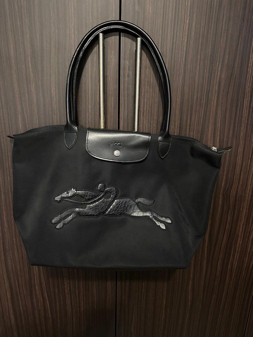 Large Longchamp Le pliage long handle., Women's Fashion, Bags & Wallets ...