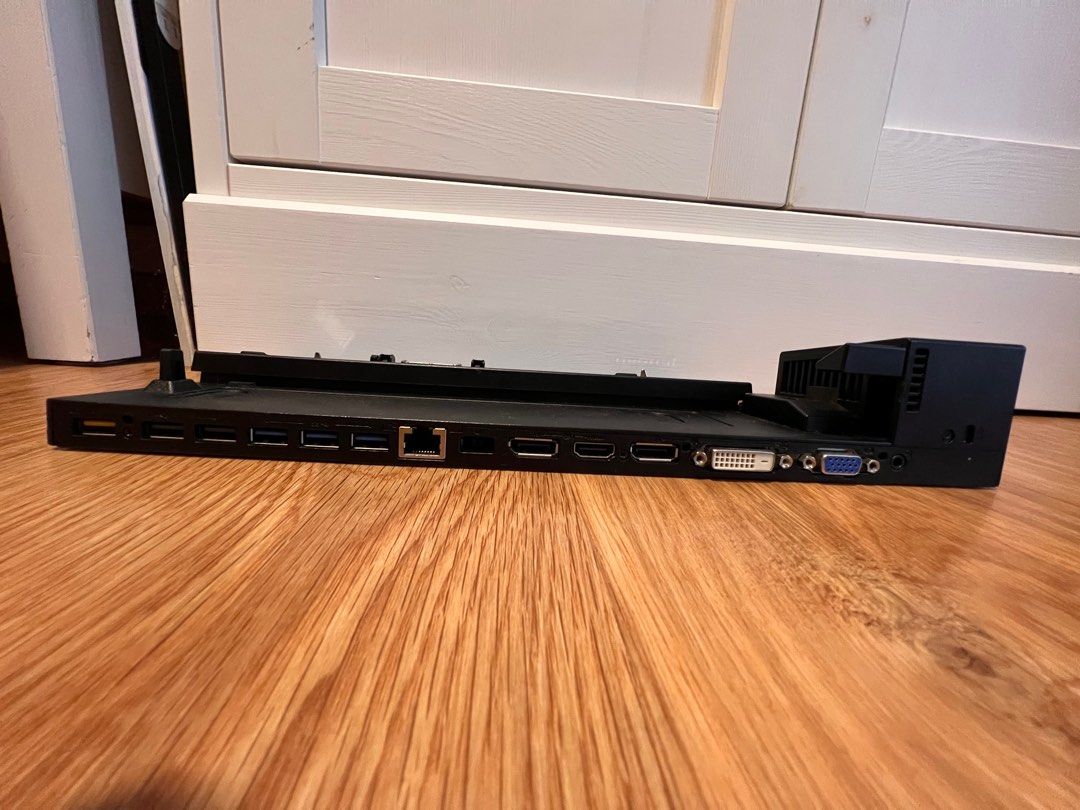 Lenovo Thinkpad Docking Bay with 90W Slim Tip Charger, Computers & Tech ...
