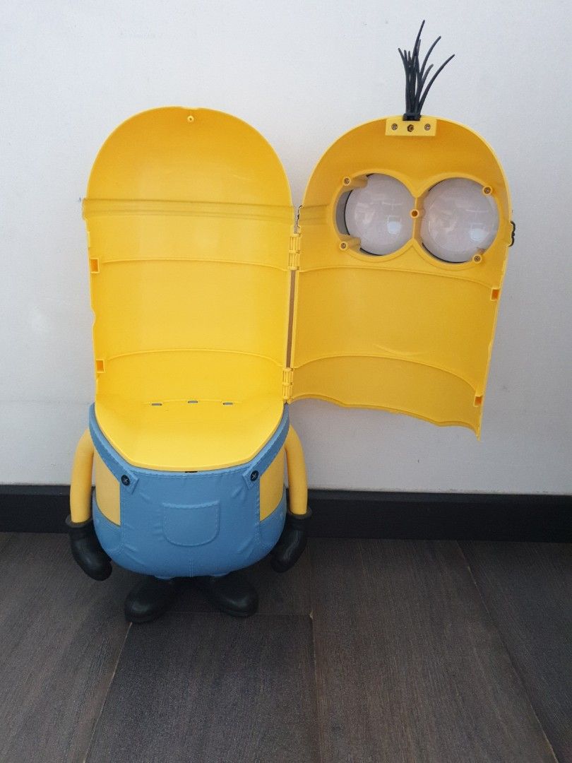 Minions Figuring Container, Hobbies & Toys, Toys & Games on Carousell