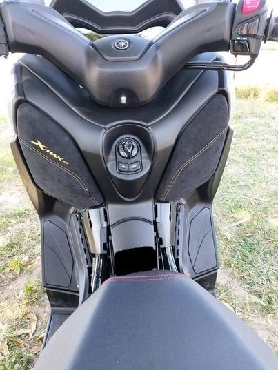 Moto Racy Singapore Yamaha XMAX 250 300 400 Version 2 Premium Italy Cat ...