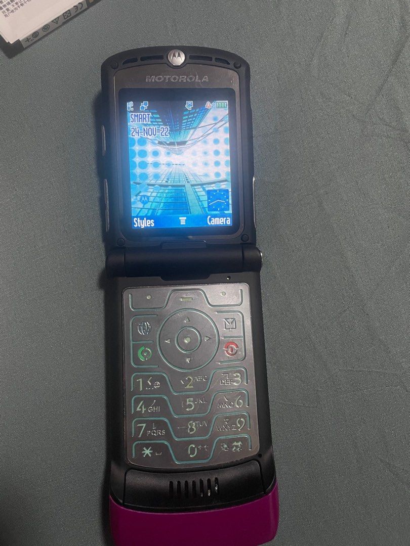 motorola razr v3 (refurbished), Mobile Phones & Gadgets, Mobile Phones ...