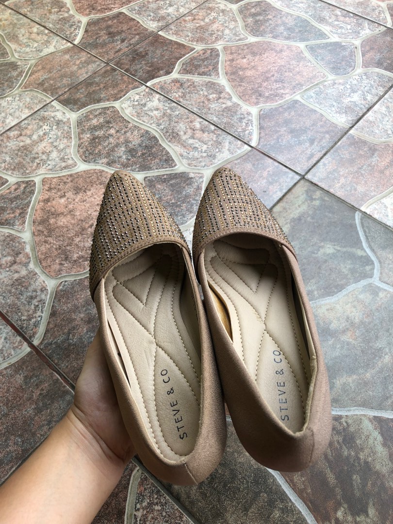 NEW !! HEELS COKLAT STEVE & CO, Fesyen Wanita, Sepatu di Carousell