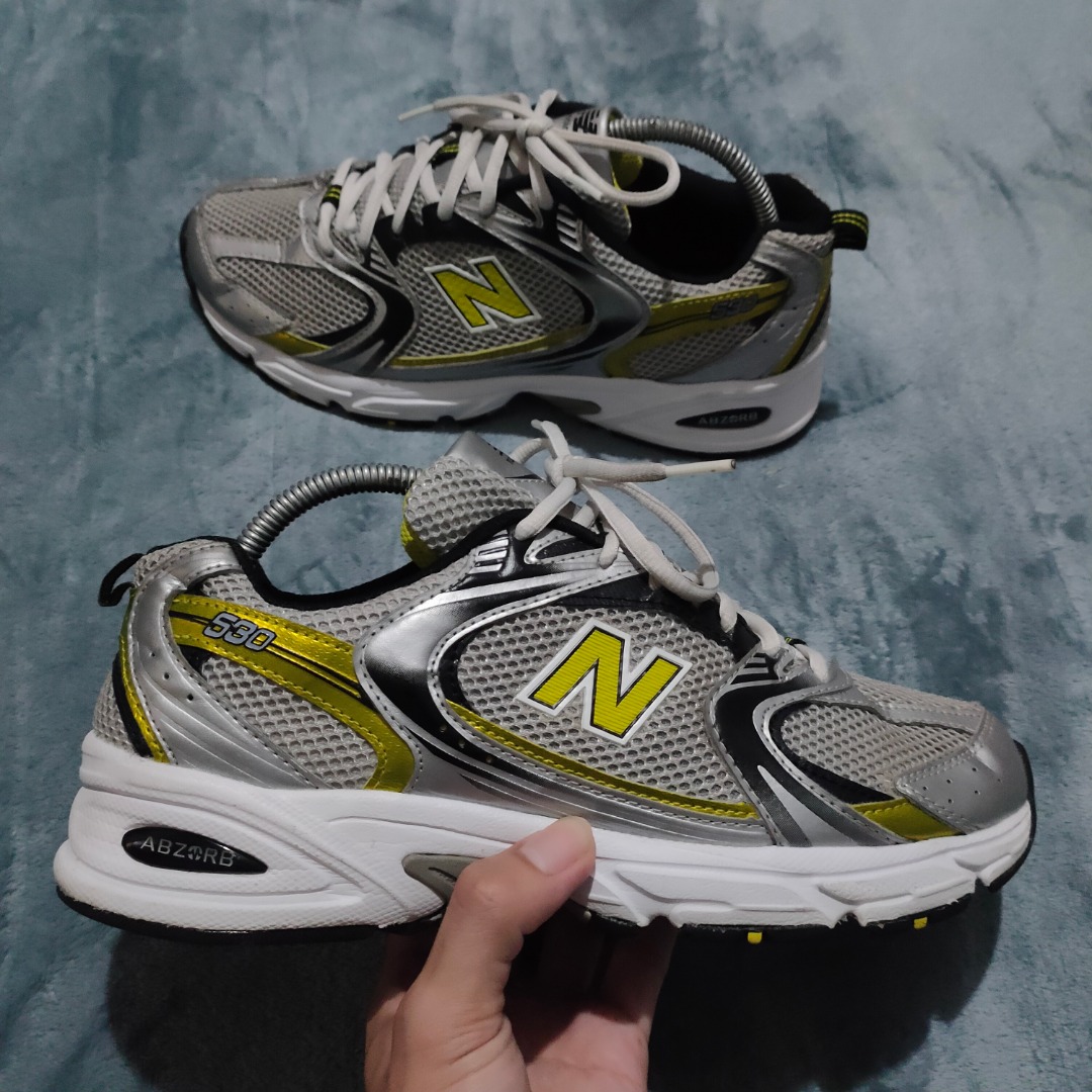 New balance 530 retro silver yellow, Fesyen Pria, Sepatu , Sneakers di ...