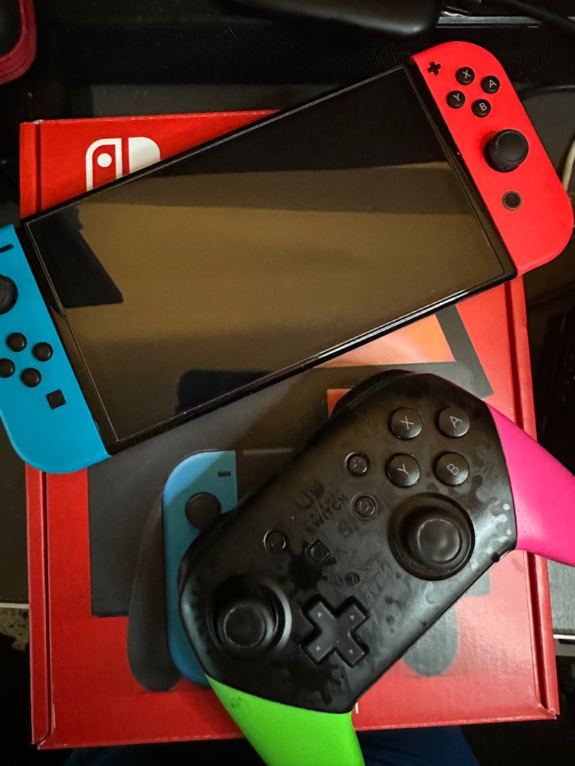 Nintendo Switch OLED with Pro controller, Video Gaming, Video Game ...