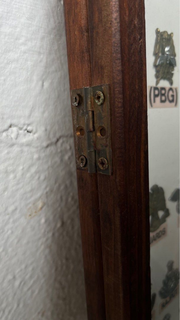 Original Indian army regimental cap badges picture frame, Furniture ...