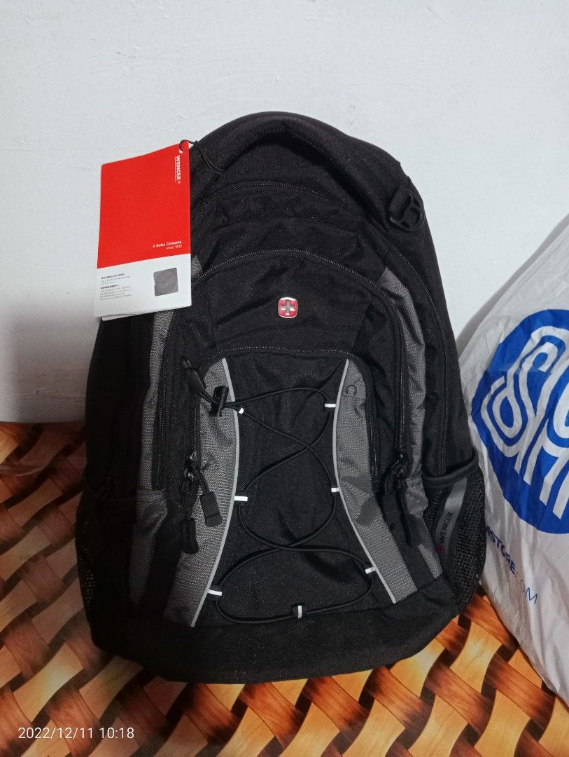 Original Wenger backpack, Men's Fashion, Bags, Backpacks on Carousell