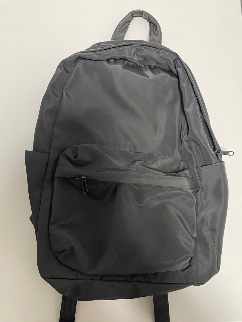 Plain black bagpack, Men's Fashion, Bags, Backpacks on Carousell