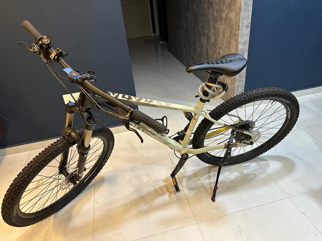 Polygon Xtrada 6 2x11 Speed Mountain Bike - M, 27.5", Sports Equipment, Bicycles & Parts ...