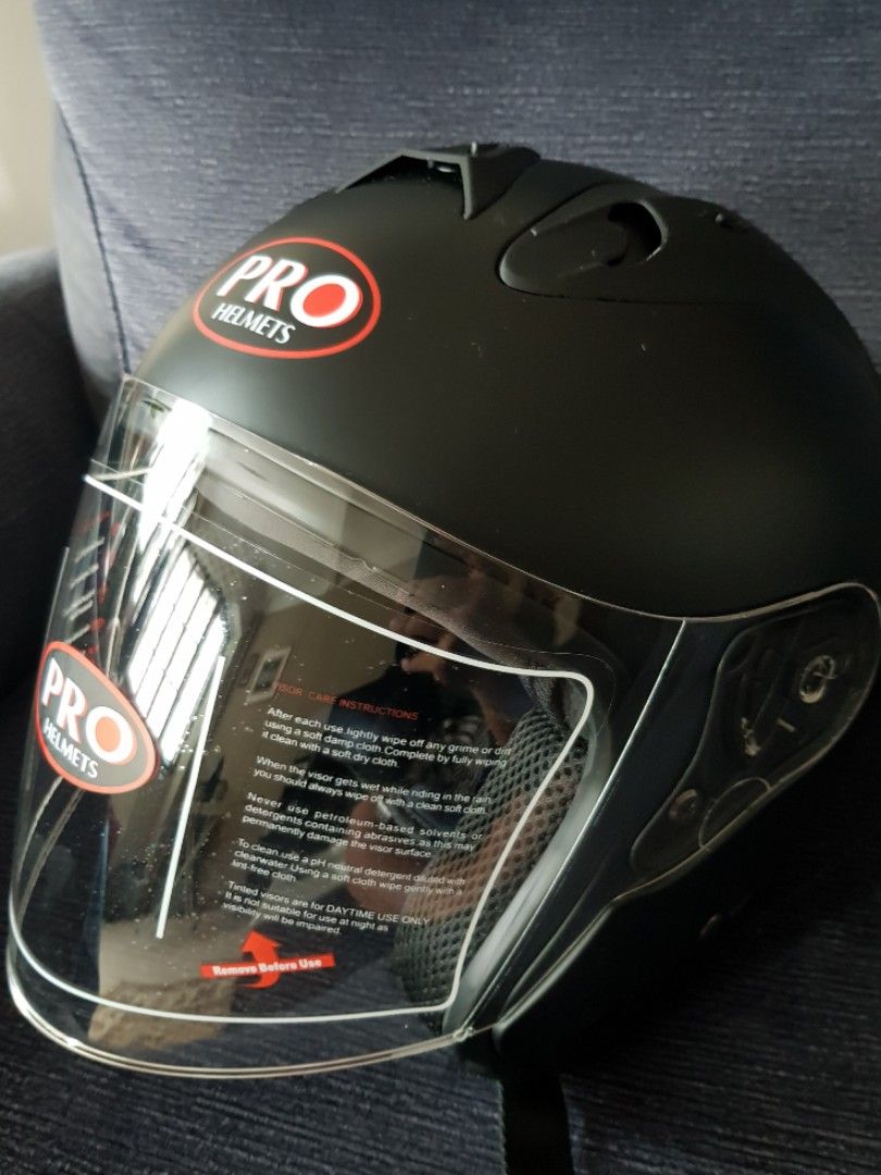 Pro Helmets Motorcycle Helmet, Motorcycles, Motorcycle Apparel on Carousell