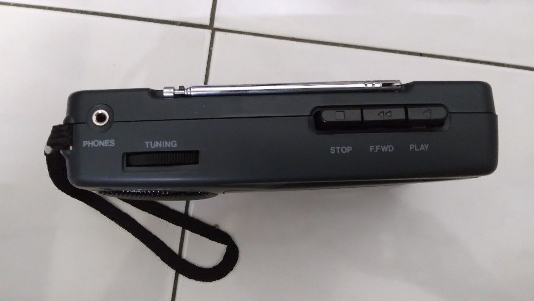 Radio kaset NOS, Audio, Portable Music Players on Carousell